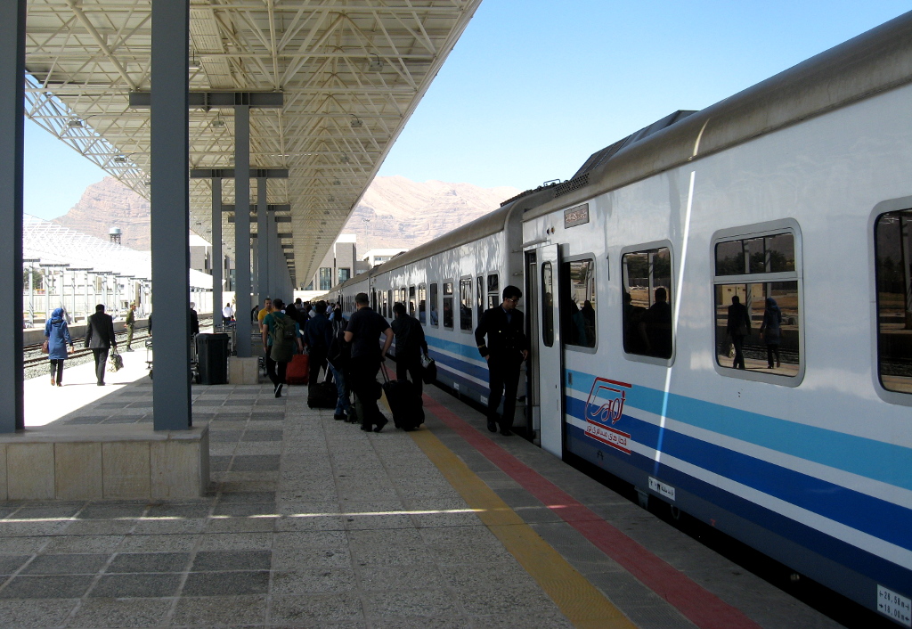 TRAINS OF IRANIAN RAILWAYS
